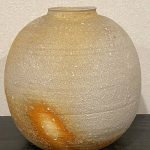 Shigaraki Jar by Otani Shiro | Robert Yellin Yakimono Gallery
