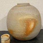 Shigaraki Jar by Otani Shiro | Robert Yellin Yakimono Gallery